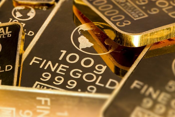 Which Is The Better Investment Silver Or Gold Coins