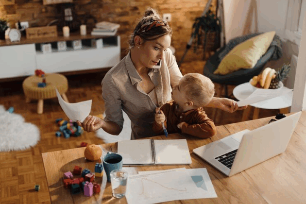 25 Best Side Hustles for Moms in 2026 | HBM